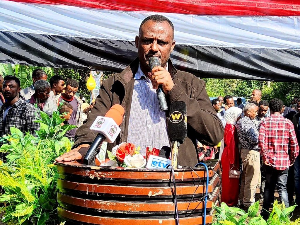 Oromiyaatti Xaa’oo uumamaa meetir kiyuubii miiliyoona 90 hanga 100 ...