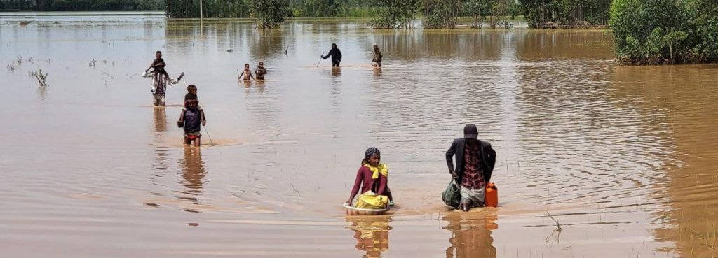 Qonnaan bultoonni Bishaan Awwaash guutee lafarra ciisu gara carraatti ...