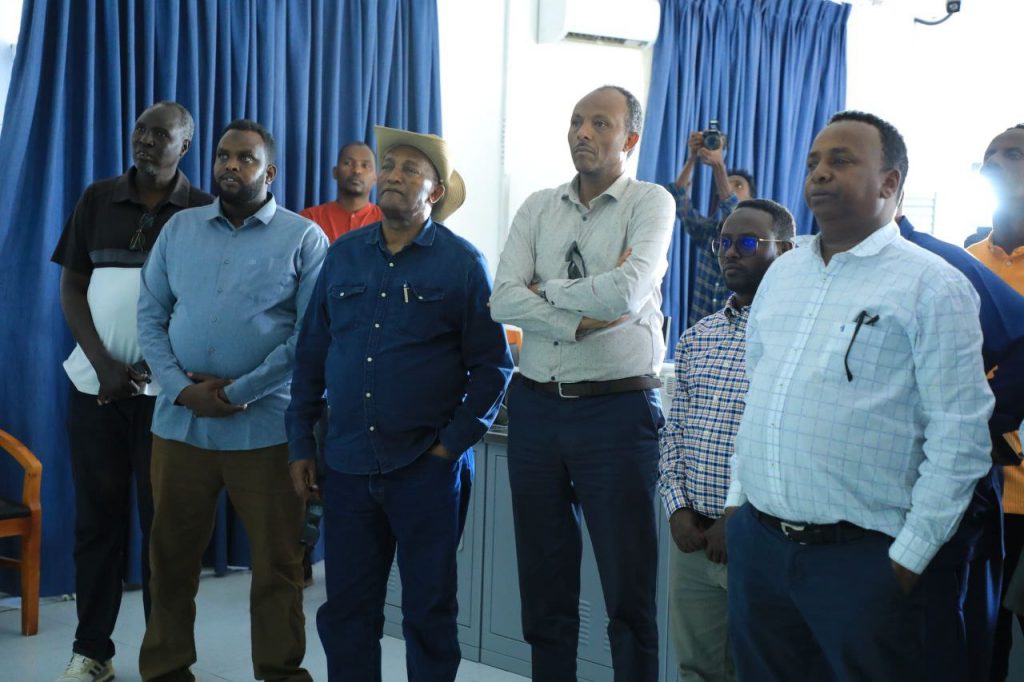 Pirojektiin bishaan dhugaatii daangaa ce’aa Adigaalaa-Jibuutii ...