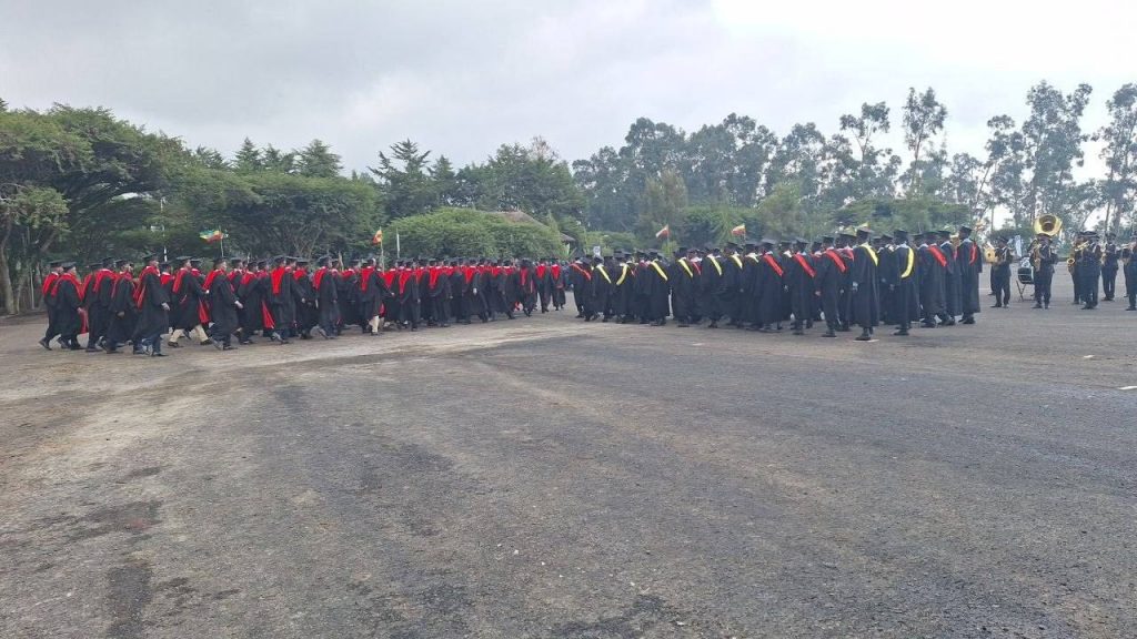 Yuunivarsiitiin Poolisii Itiyophiyaa qondaaltoota Poolisii leenjisaa ...