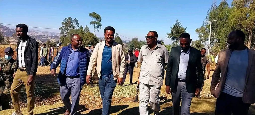 Obbo Awwaluu Abdiin Godina Shawaa Lixaa Aanaa Meettaa Roobiitti hawaasa ...