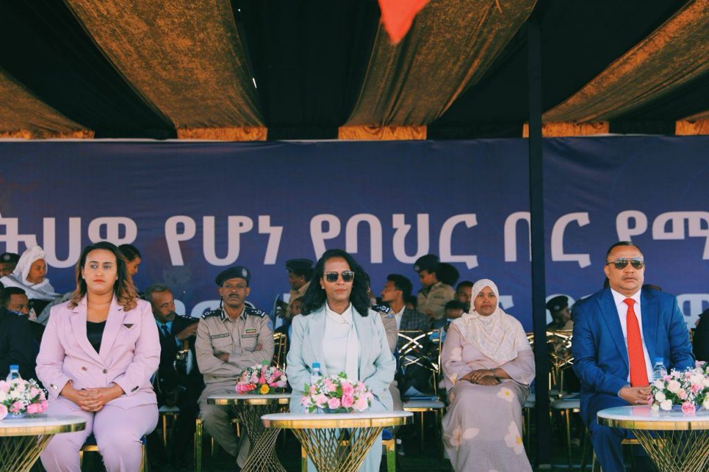 Qajeelchi waliigalaa Poolisii Magaalaa Finfinnee qondaaltoota Poolisii ...