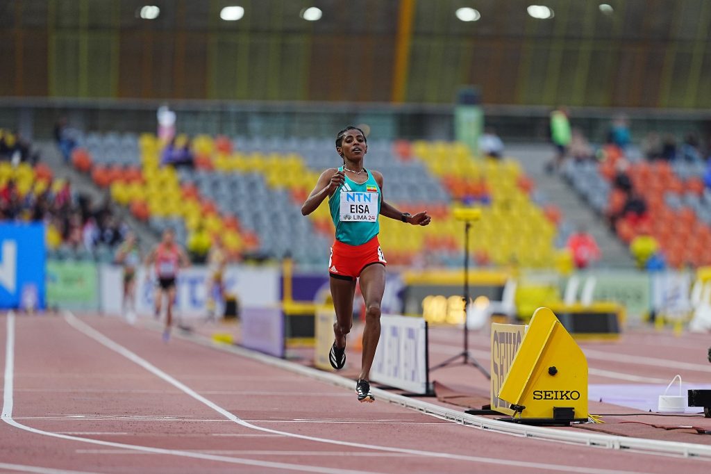 Ethiopia’s Medina Eisa runs championship record to retain world U20 ...