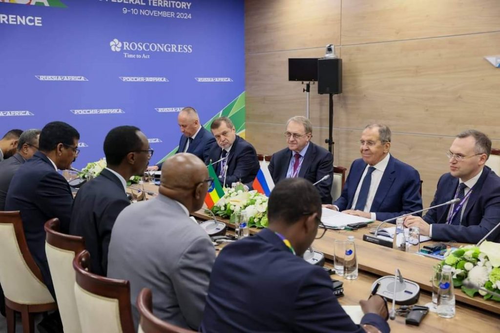 FM Gedion Timothewos holds talks with Russian counterpart Sergey Lavrov ...