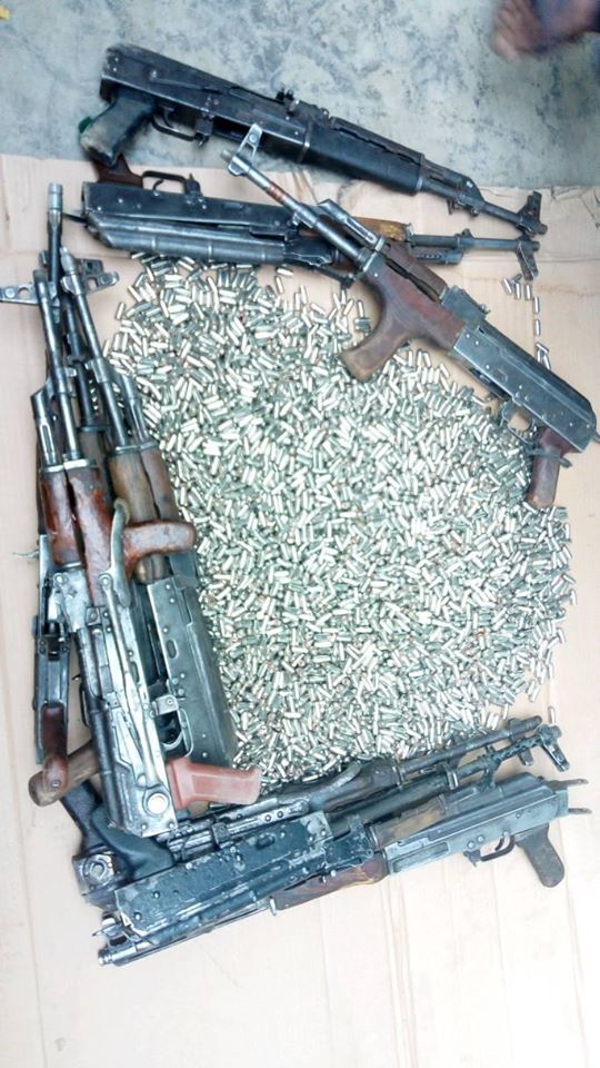 10 ክላሽ እንኮቭና ከ5 ሺህ በላይ ህገ ወጥ የቱርክ ሽጉጥ ጥይት ተያዘ - Welcome to Fana Media ...